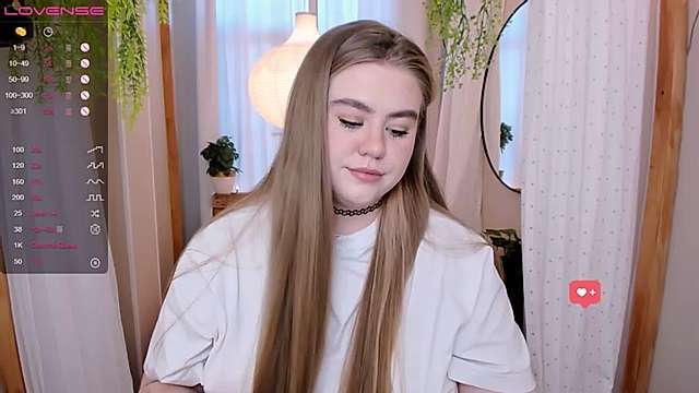 Hey_serena Stripchat Webcam Model - Profile & Free Live Sex Show - Cam4Joy.com