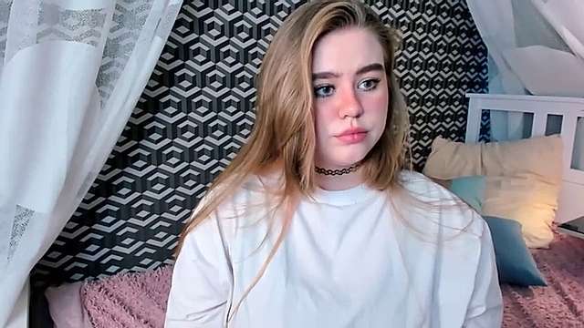 Hey_serena Stripchat Webcam Model - Profile & Free Live Sex Show - Cam4Joy.com